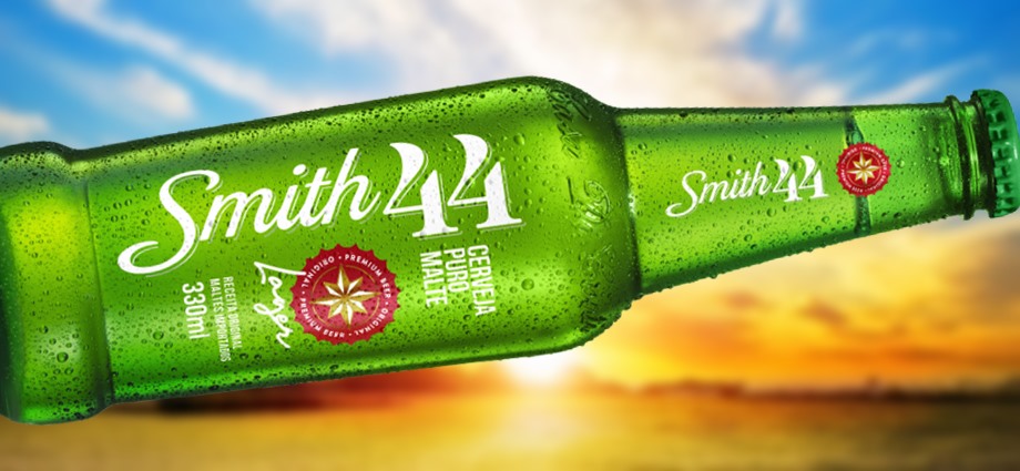 Com garrafa exclusiva da Verallia, Casa di Conti lança cerveja Smith 44 ...